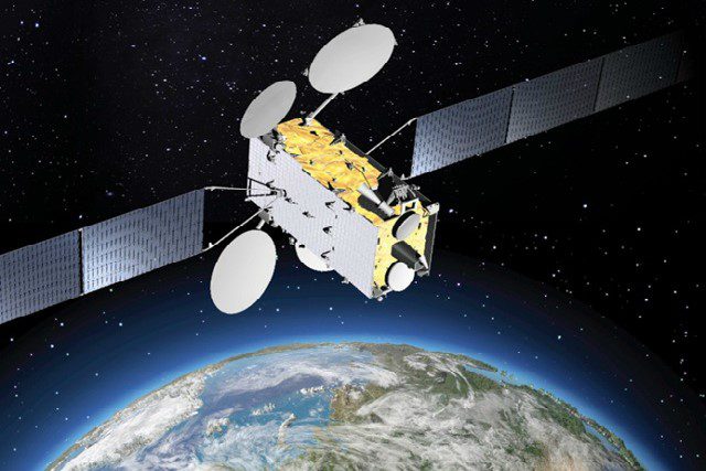 After investment of 1,7 billion, Brazilian satellite enters final tests ...