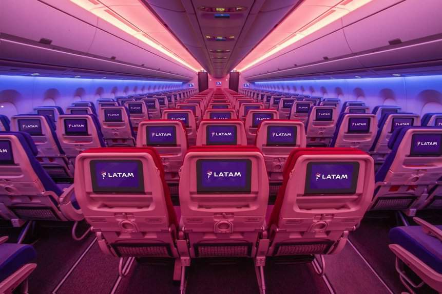 LATAM inaugurates the new LATAM+ seat, to offer more space to ...