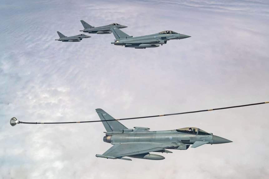 British Eurofighters complete training in Oman and head to Malaysia ...