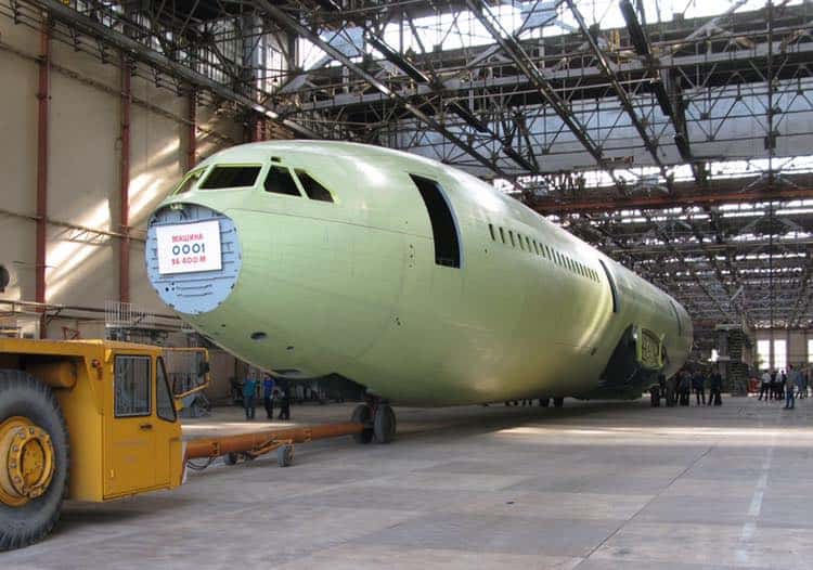 Ilyushin releases photo of IL-96-400M aircraft on the production line ...