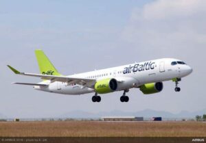 Air Baltic zawiesza loty do 14 kwietnia.