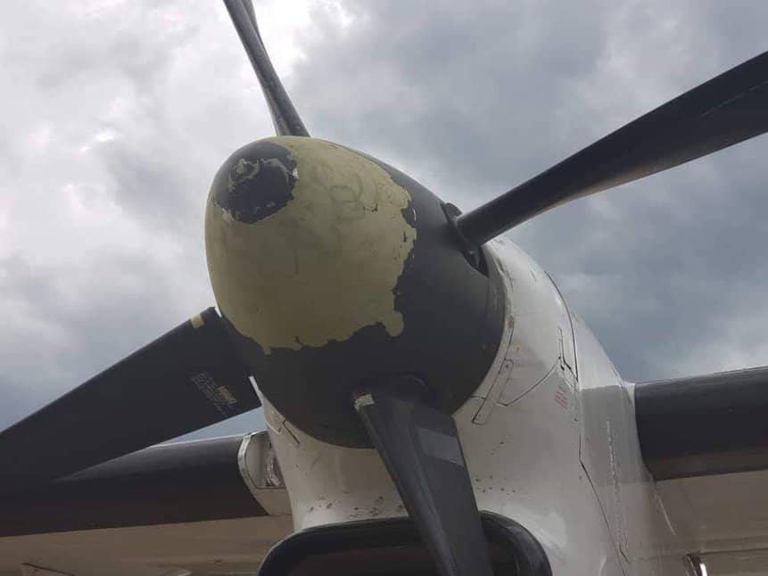 Turboprop lands with several damages after going through a hail storm ...