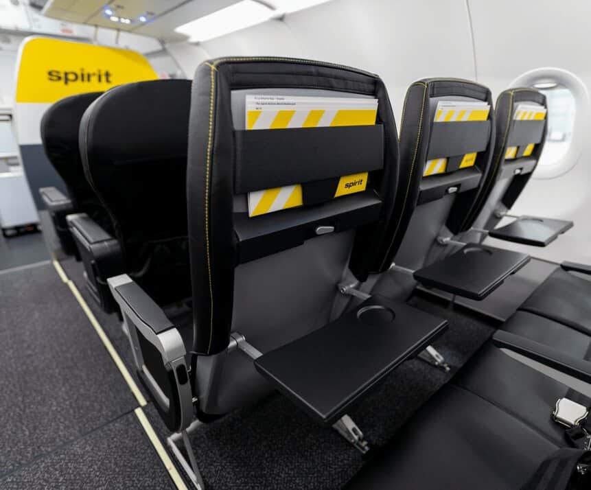 Spirit Airlines begins to equip its planes with the new interior, with ...