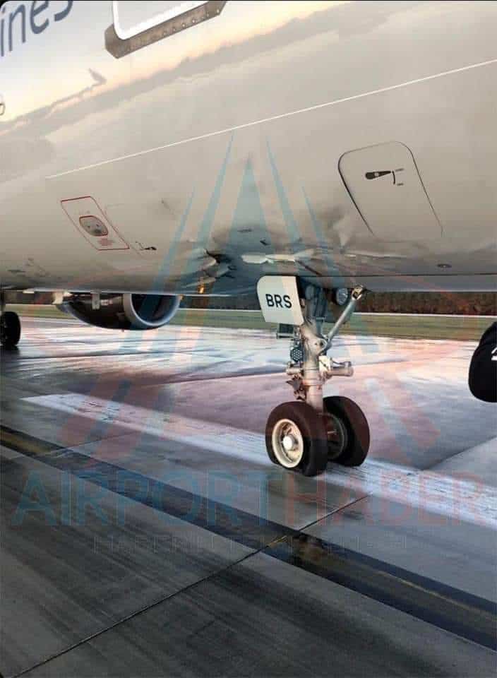 El Airbus A321 de Nordwind Airlines sufre graves daños durante el ...