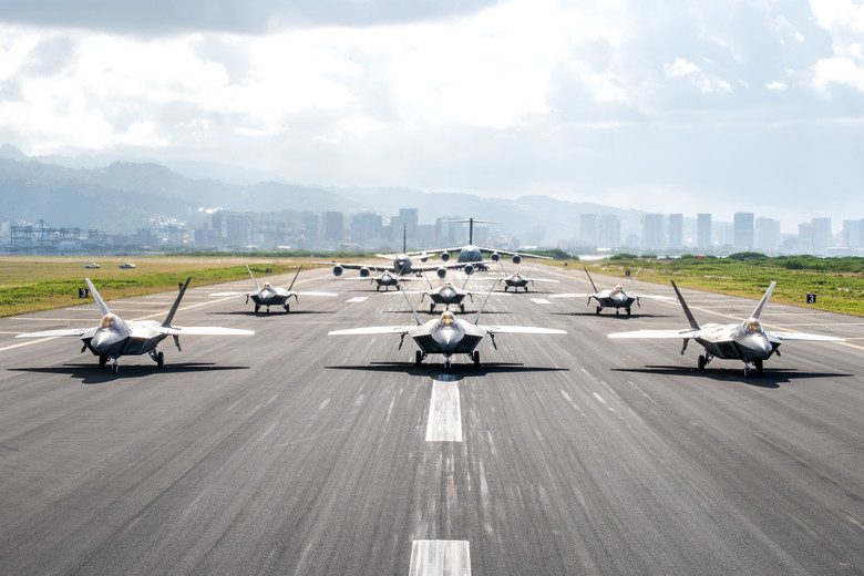 USAF carries out "Elephant Walk" exercise with F-22, KC-135R and C-17 ...