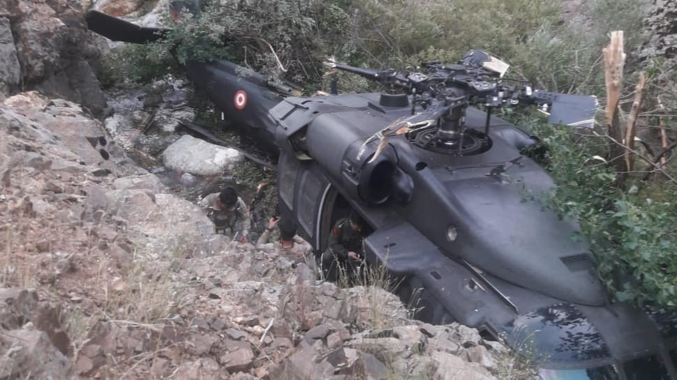 Turkish military helicopter S-70A makes emergency landing in ...