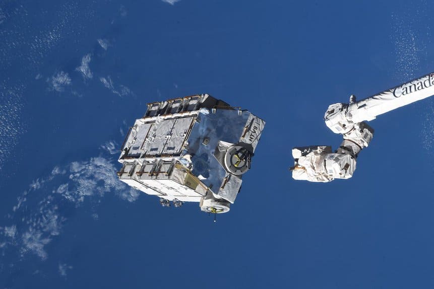 NASA discards largest load of trash ever launched from the Space ...