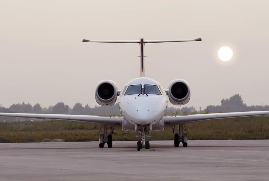 Embraer nampilkeun konfigurasi pesawat semi-pribadi pikeun jet ERJ 145 ...