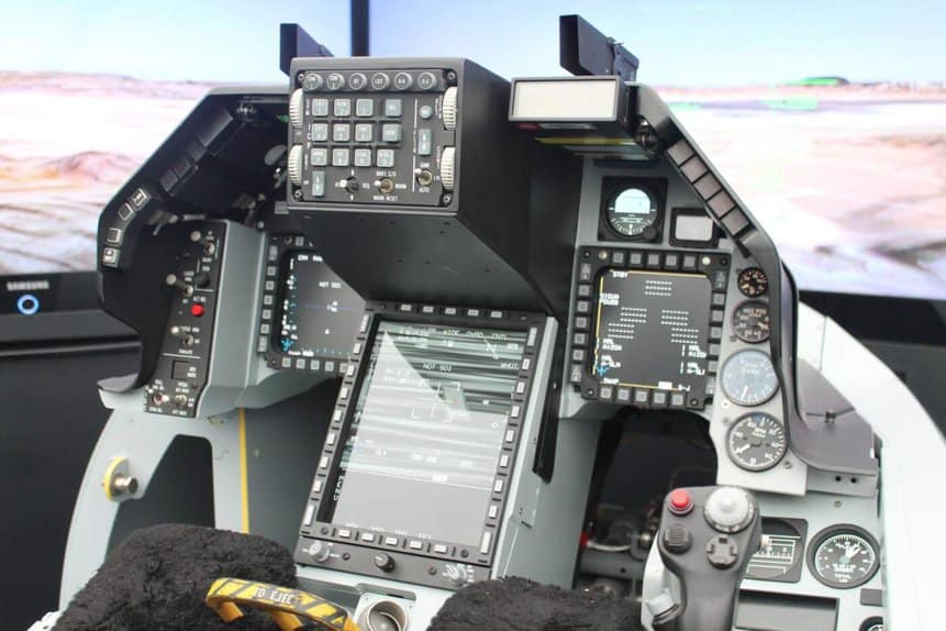 Cabina Del F16c Ukraine's F 16 Fleet Faces Russia's Deadly S 400
