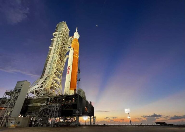 NASA lança neste sábado (03) foguete que visitará pela primeira vez a Lua