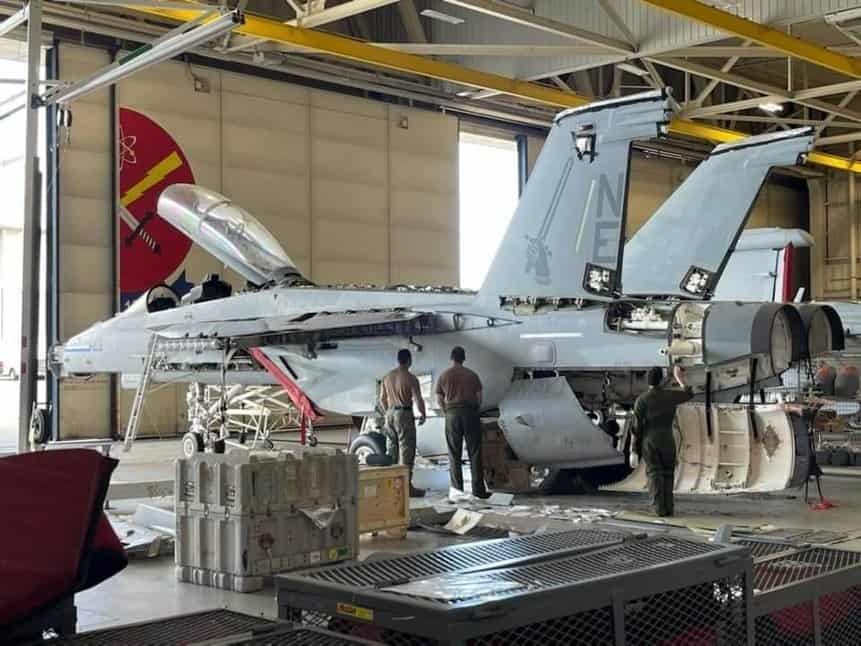 EA-18 electronic warfare jet returns to flying five years after mid-air ...