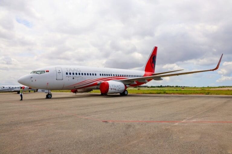 TAAG reinforces fleet with cargo plane and two passenger aircraft ...