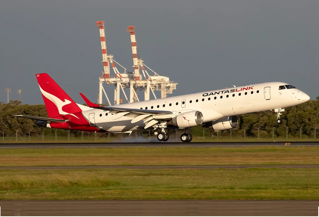 Qantas launches international route with Embraer planes - Aeroflap