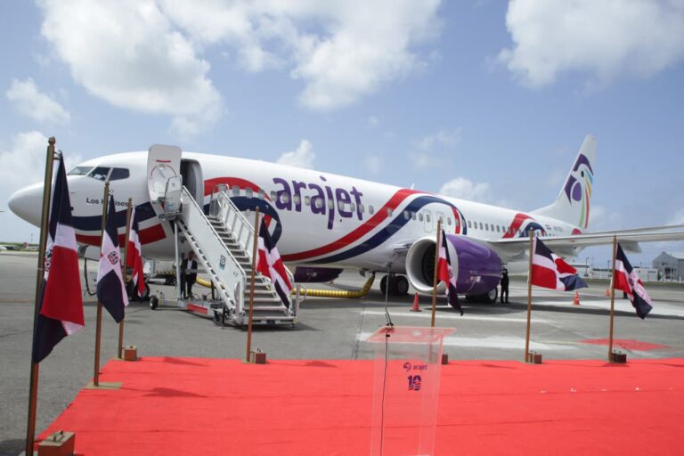 With special painting, Arajet receives 10th Boeing 737 MAX aircraft ...