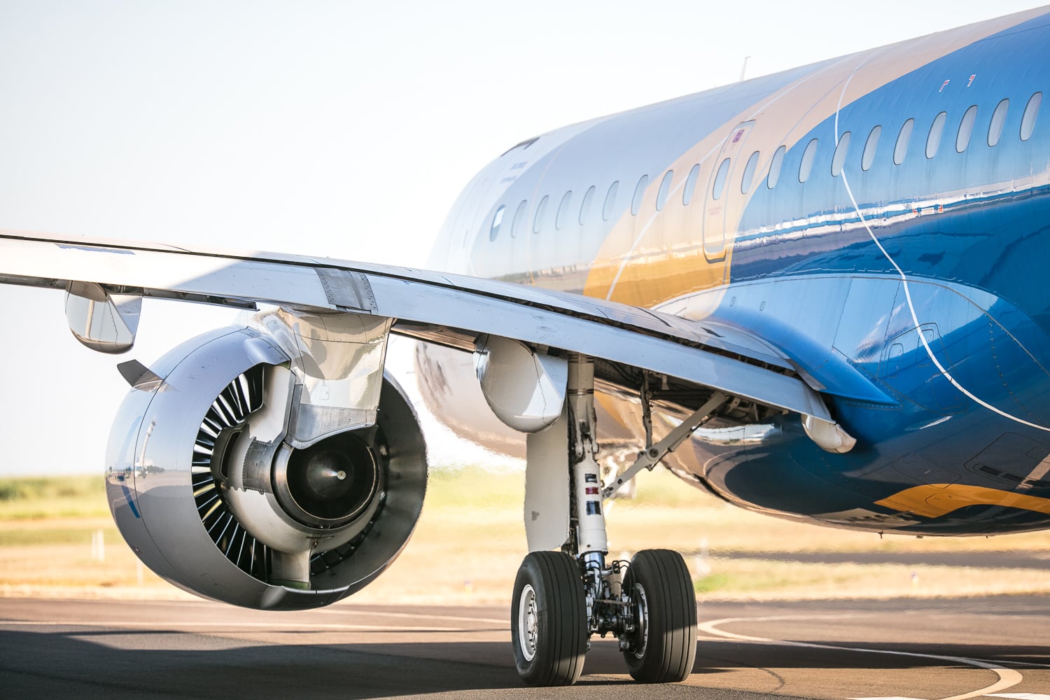 Embraer abre o primeiro Centro de Serviço Autorizado para os jatos ...