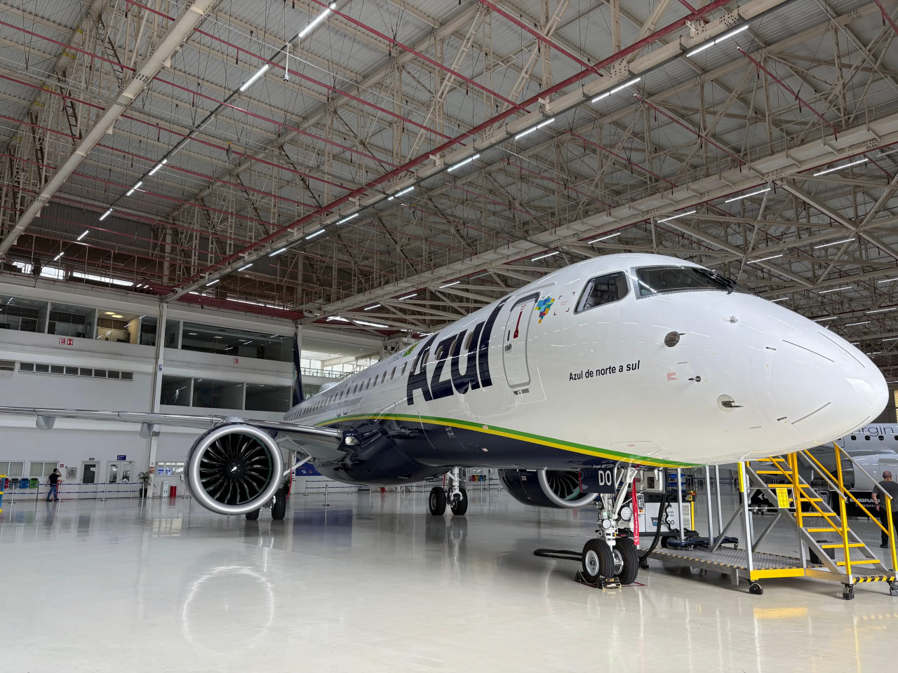 Azul recebe primeiro Embraer E195-E2 de 2026 e amplia frota de nova geração