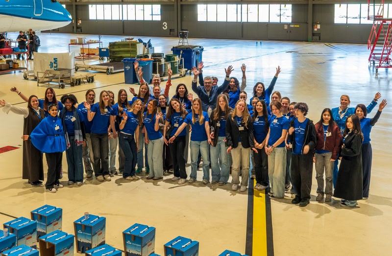KLM and Embraer encourage women in aviation with an international event.